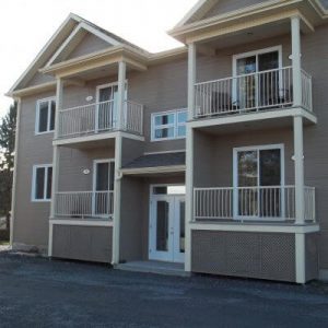 Patio for a two levels building by Vistech Laval / Laurentides ...