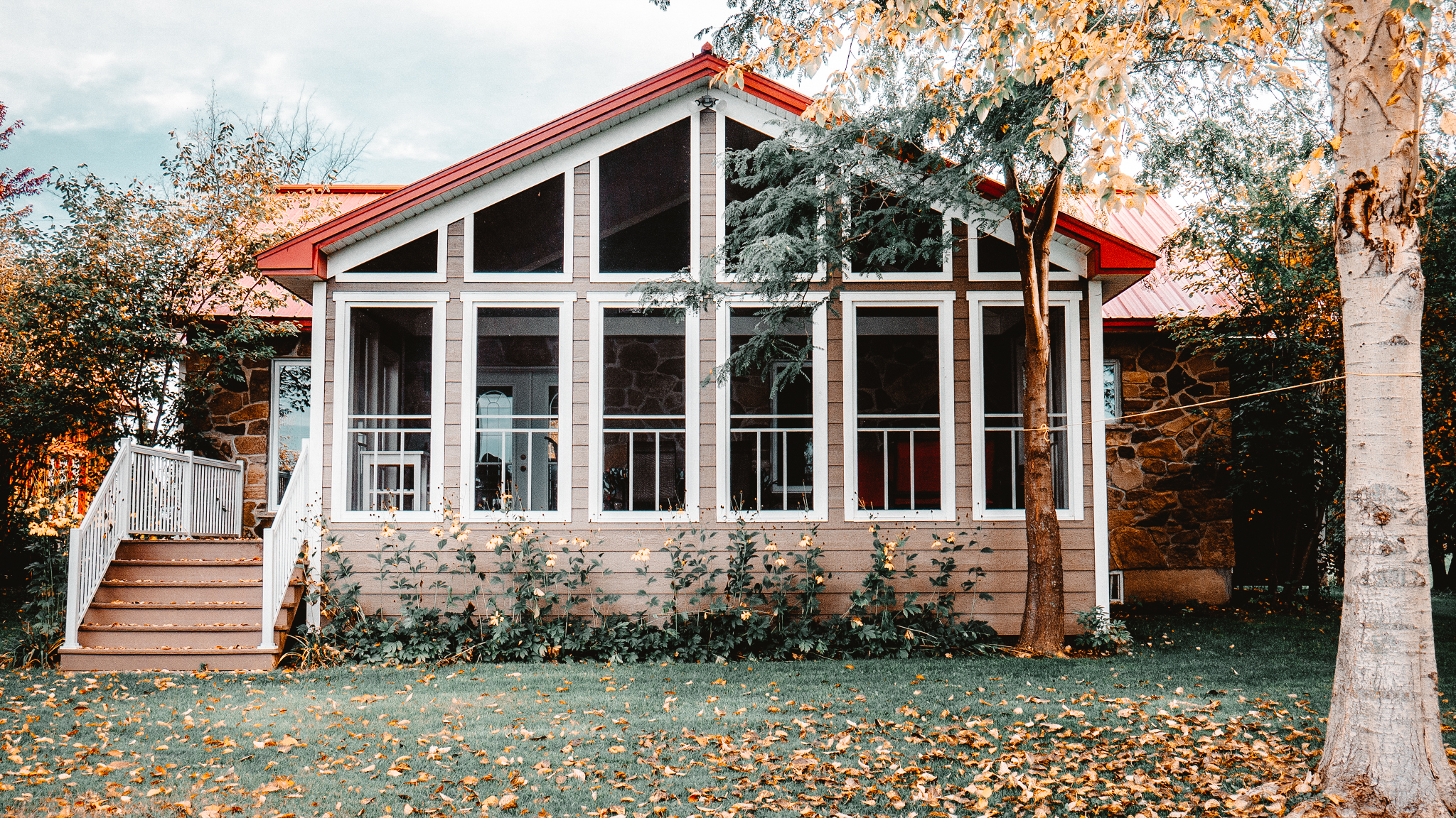 Veranda : Replacement of a deck with a 3-season veranda - Postech Screw ...